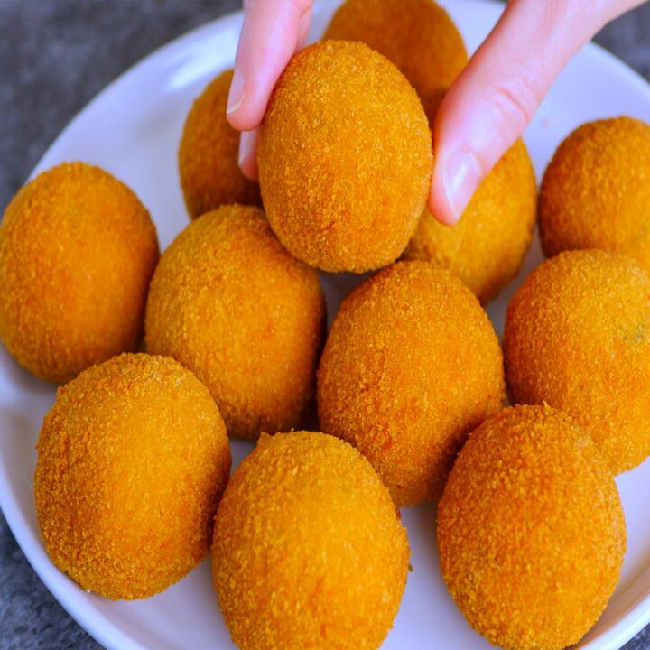 How to Make Delicious Chicken Croquettes in Minutes