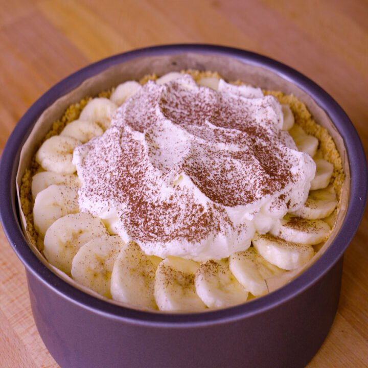 Banoffee Pie: A Rich Dessert Combination of Bananas and Toffee!
