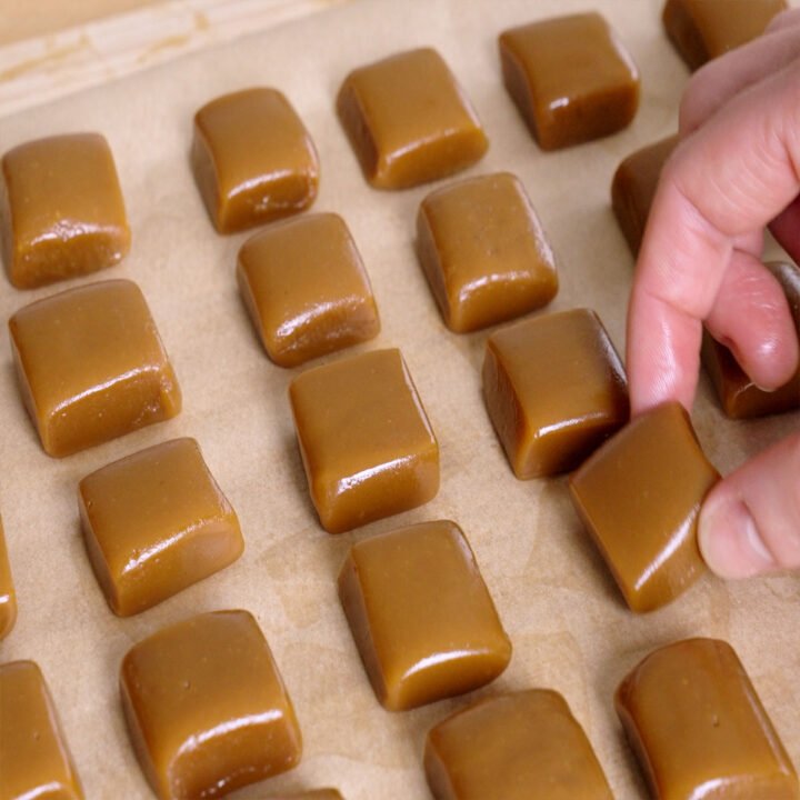 Homemade Caramels (with Video) - Vargasavour Recipes