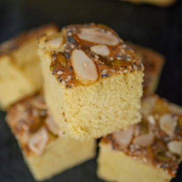 Cornbread Recipe (With Video) - Vargasavour Recipes