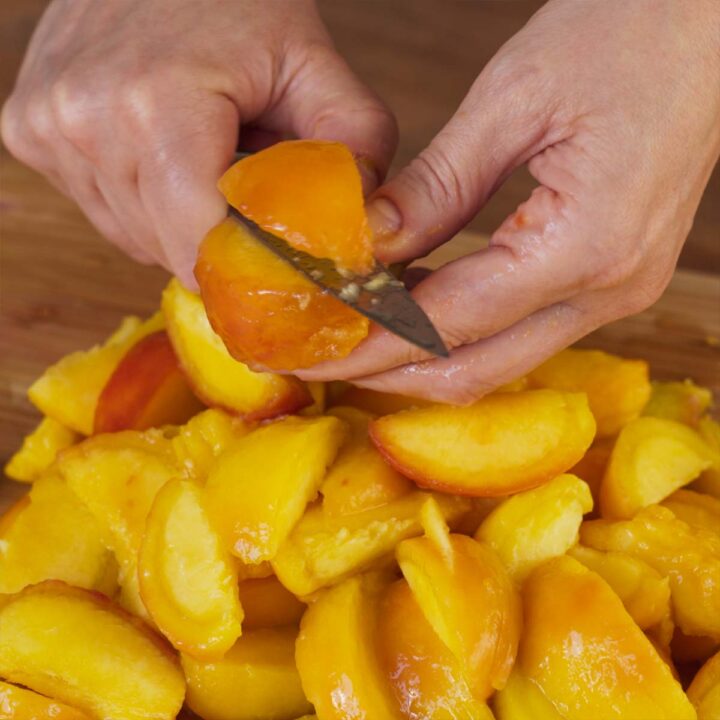 How to Peel Peaches Quickly (Easy Blanching Method)