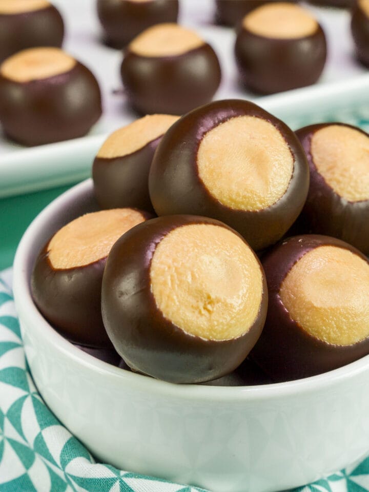 Honeycomb Candy Recipe (with VIDEO) {Crunchy}- Vargasavour Recipes