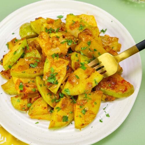 Sautéed Chayote Squash Recipe (Easy & Quick)