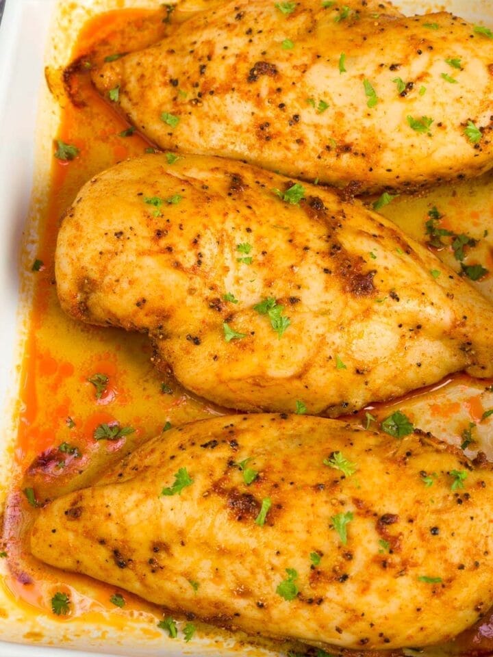 Baked Chicken in Chicken Broth (Juicy)