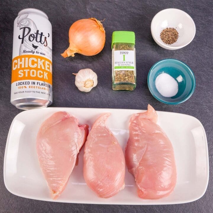 Baked Chicken in Chicken Broth (Juicy)