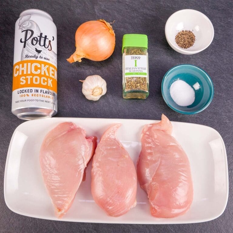 Baked Chicken in Chicken Broth (Juicy)