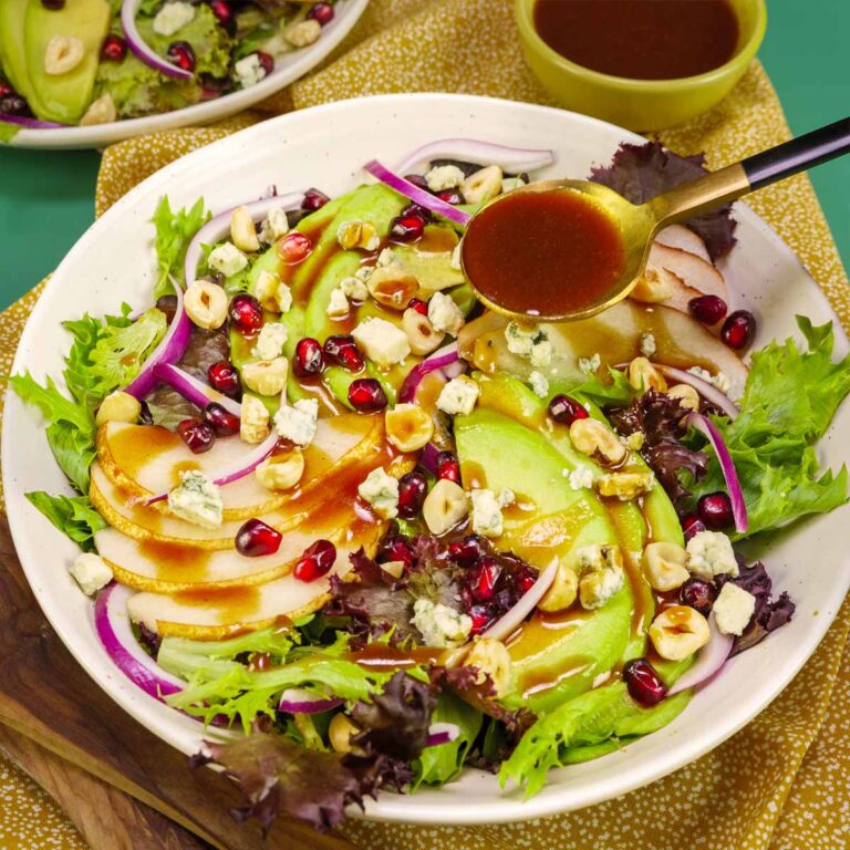 Avocado and Pear Salad with Balsamic Dressing
