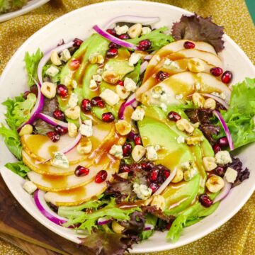 Avocado and Pear Salad with Balsamic Dressing