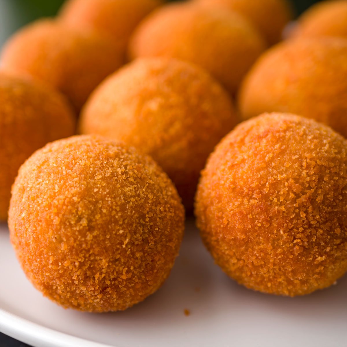 Easy Chicken Croquettes Recipe (Crispy)