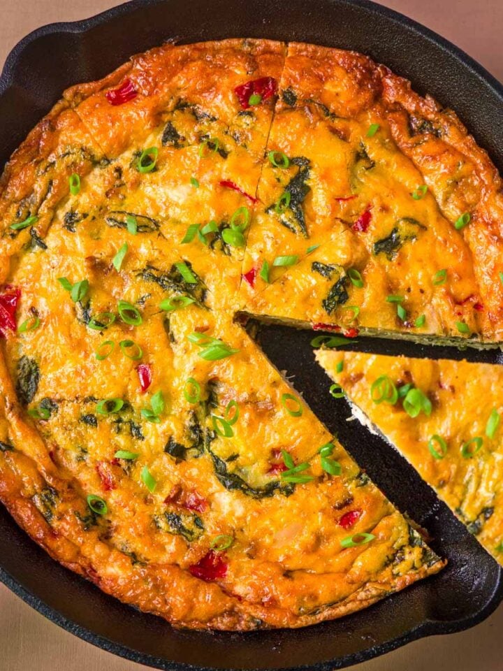 Italian Boneless Skinless Chicken Thighs {Juicy} (with VIDEO)