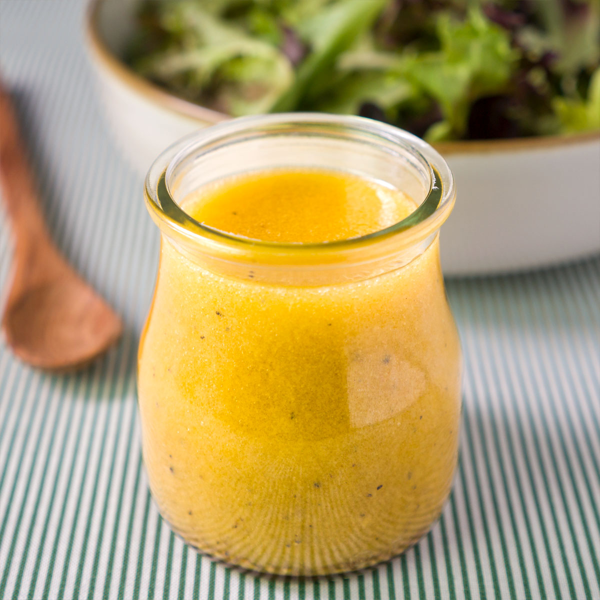 Honey Dijon Vinaigrette Dressing Recipe (Easy in 5 Minutes)