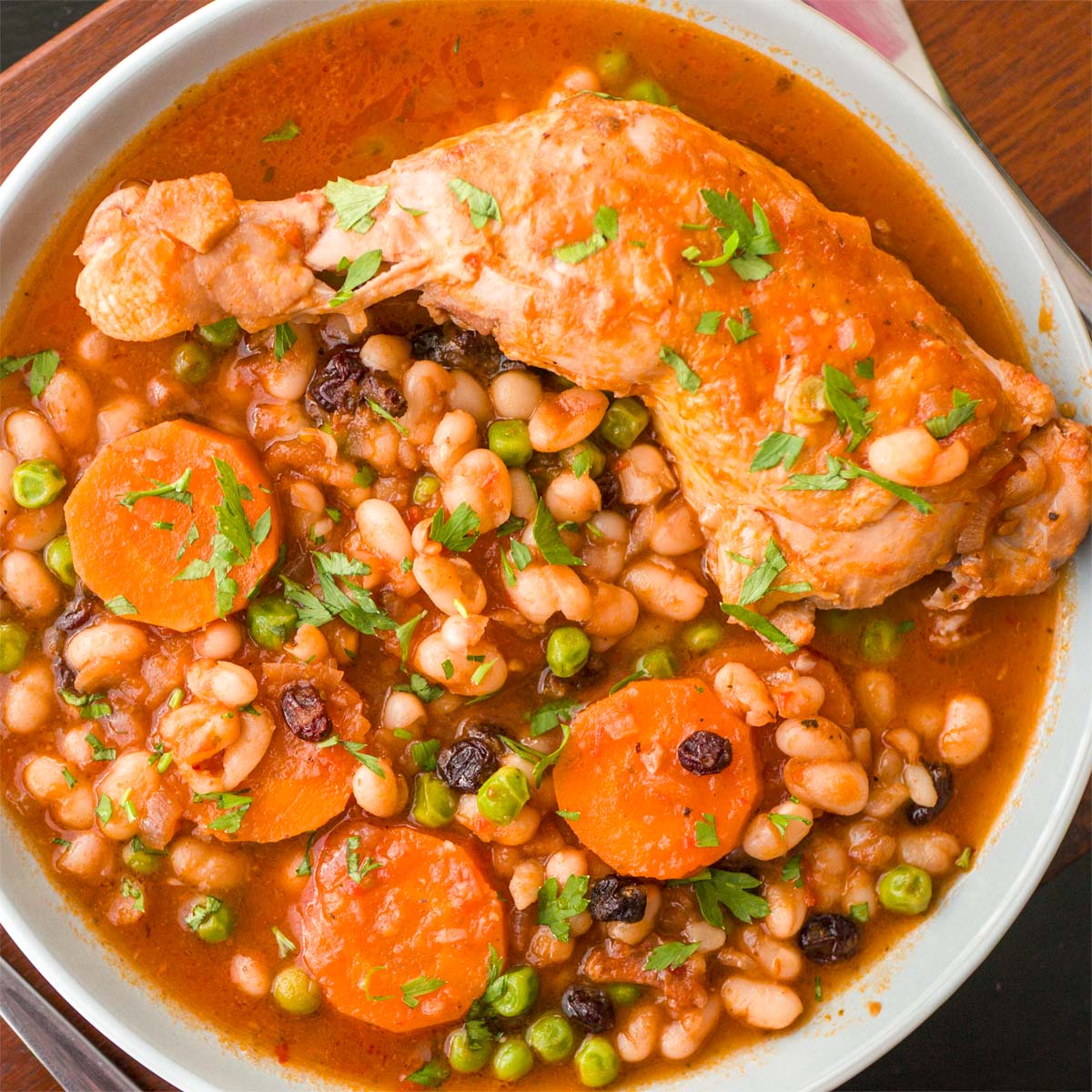 Chicken and Bean Stew (Easy & One Pot)