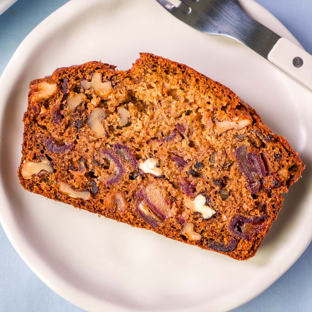 Date Nut Bread Recipe (Easy, Moist & Classic Loaf)