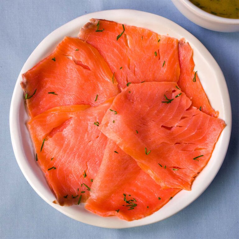 Easy Salmon Gravlax (Easy Cured Salmon Recipe)