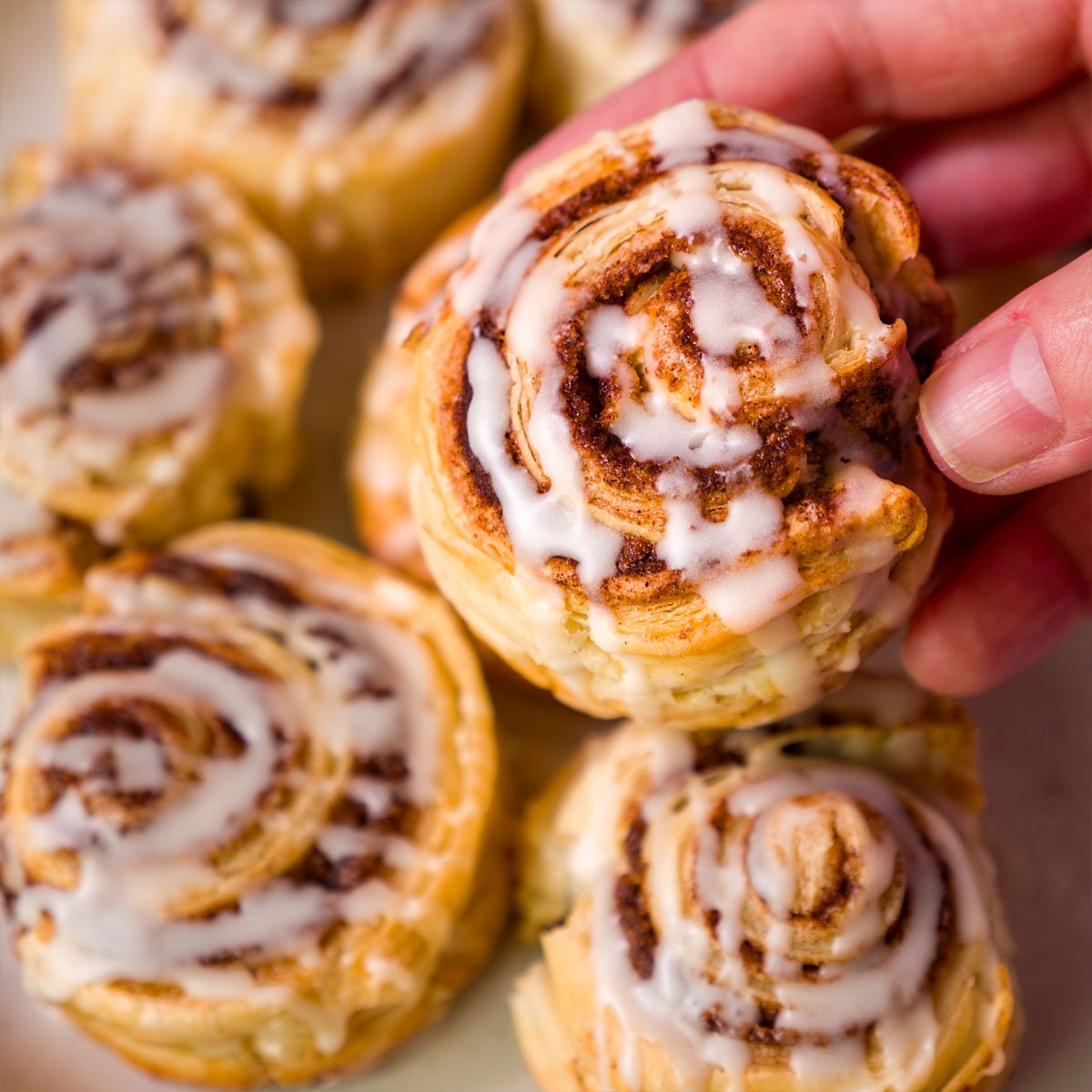Puff Pastry Cinnamon Rolls Recipe (Easy 30-Minute No-Yeast Rolls)