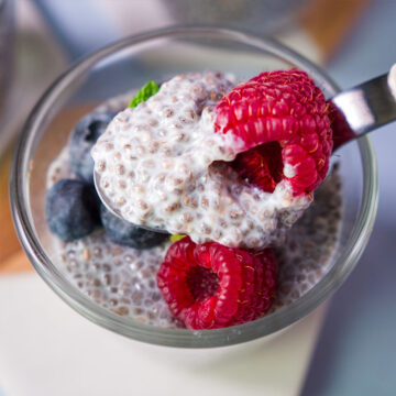 Overnight Chia Pudding Recipe (Easy, Creamy, Meal Prep Breakfast)